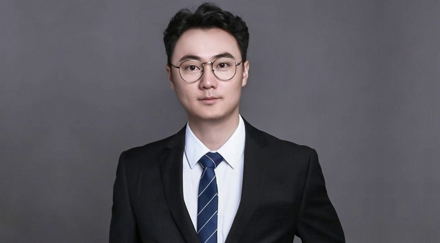 KuCoin Lists TRUMP Crypto Token and Taps Legal Chief for CEO